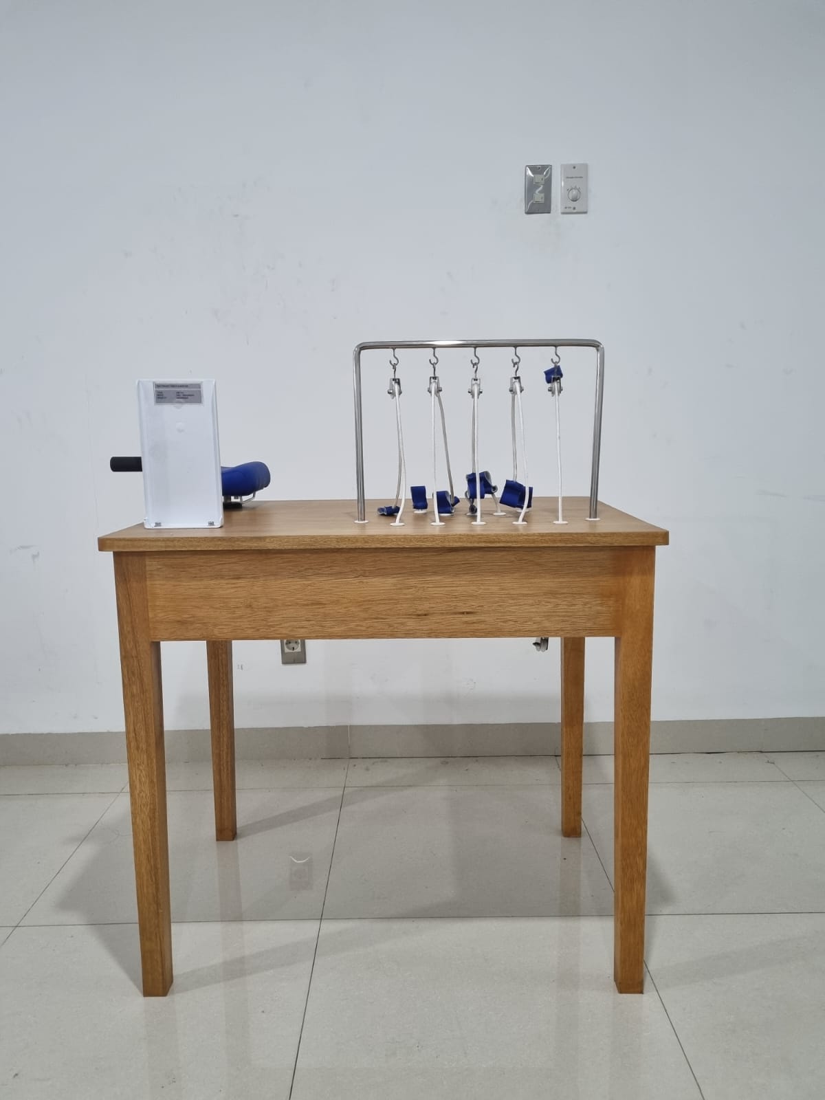 Finger Table Exercise – Toko Fisioterapi
